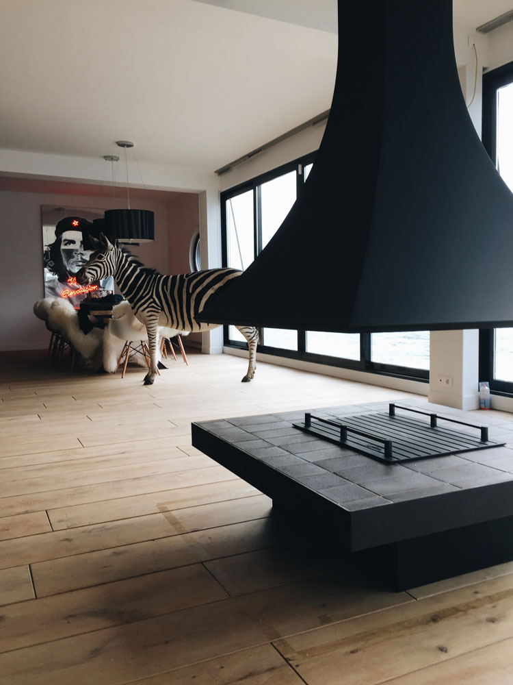 Cheminée JC Bordelet - Julietta centrale - Cheminées Seguin 91